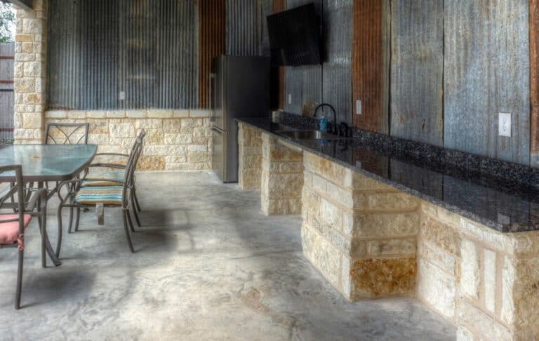 Griffin’s Lodge – River Rim Resort